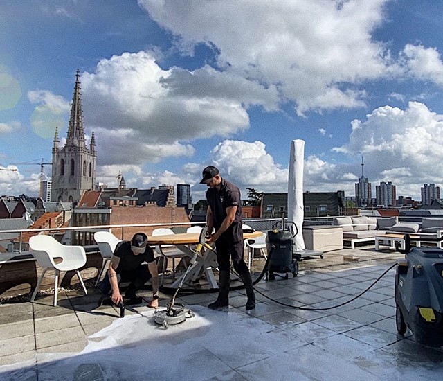 CLEAMAX - reinigen van opritten, terrassen, gevels en interieur